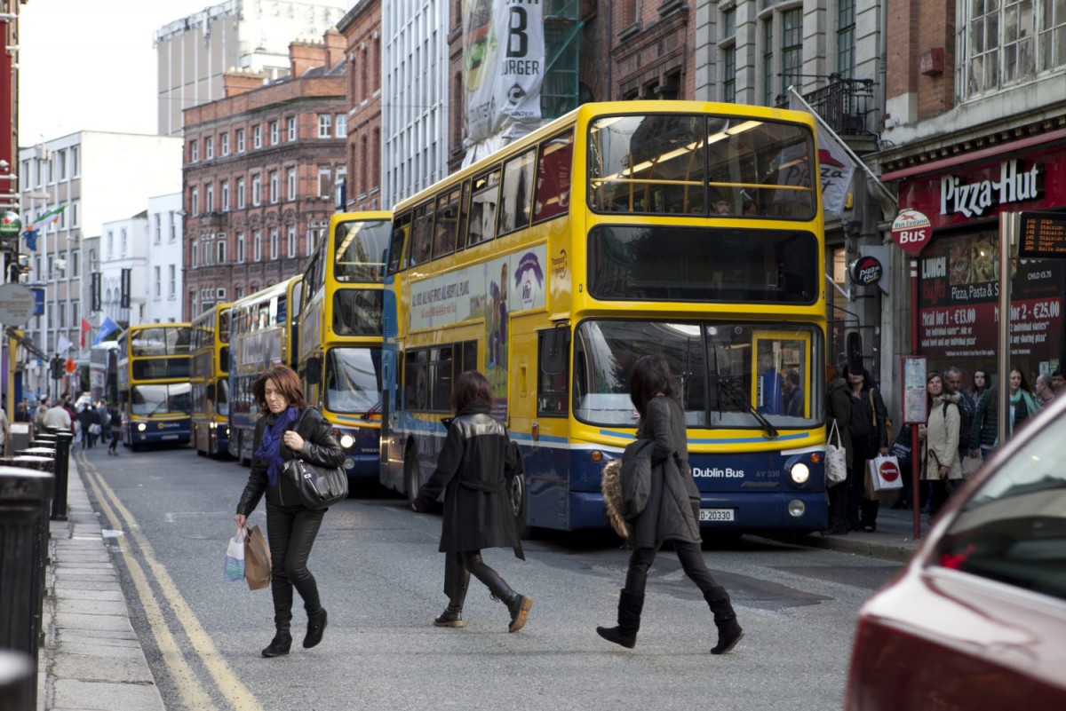 WeCount: Citizen Science for Traffic and Air Pollution Monitoring ...